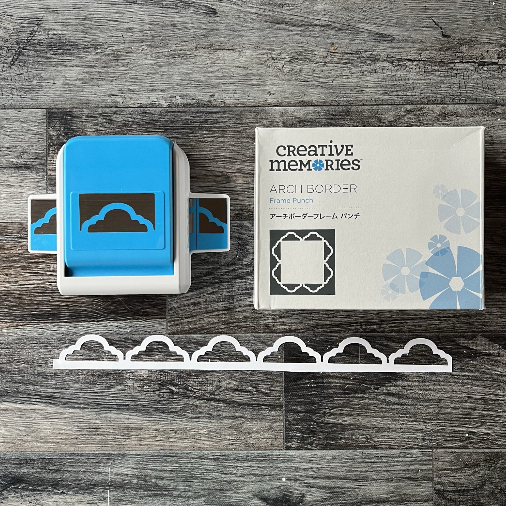 Arch Border Frame Punch - Tessa Scrapbooks