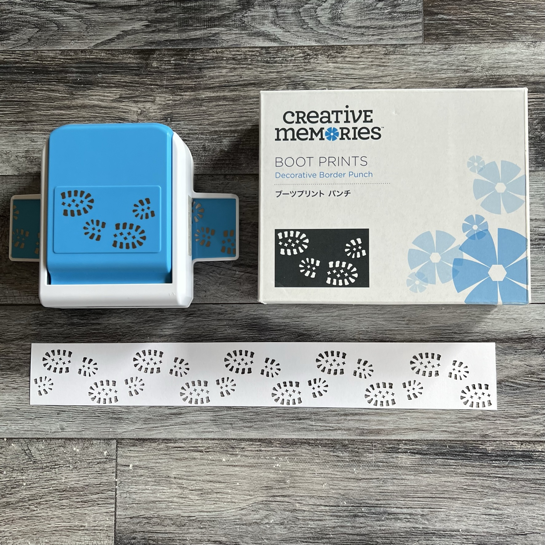 Bootprints Decorative Border Punch - Tessa Scrapbooks