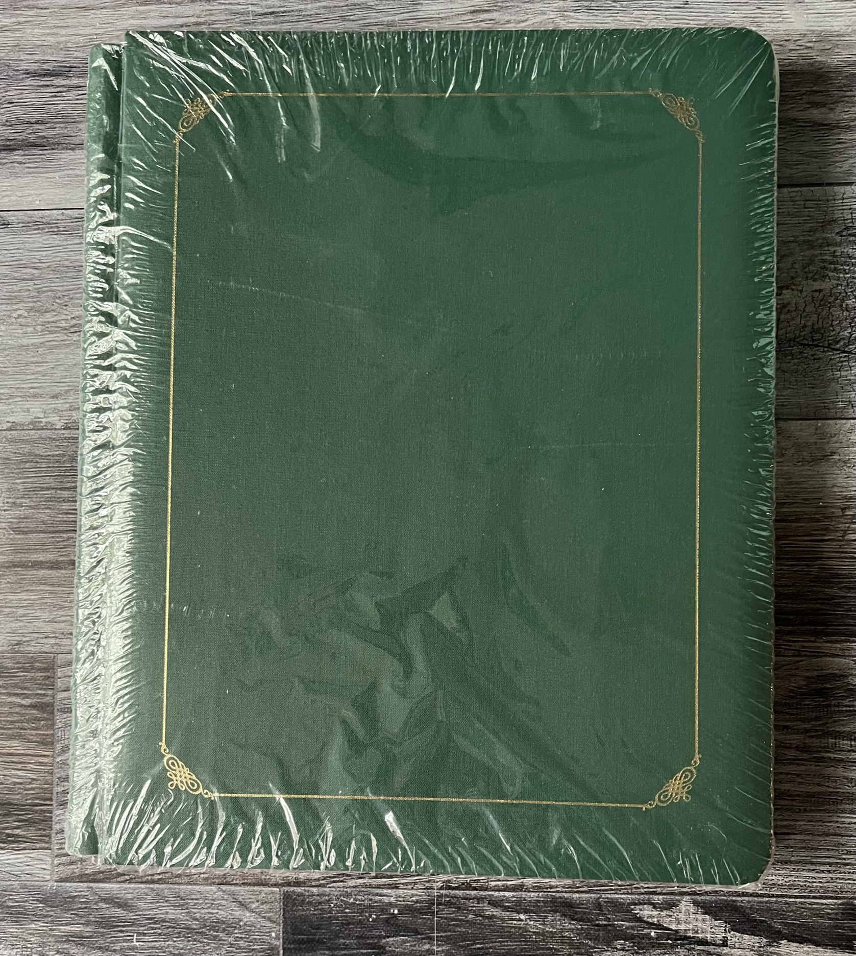 8.5x11 Evergreen Album - Tessa Scrapbooks