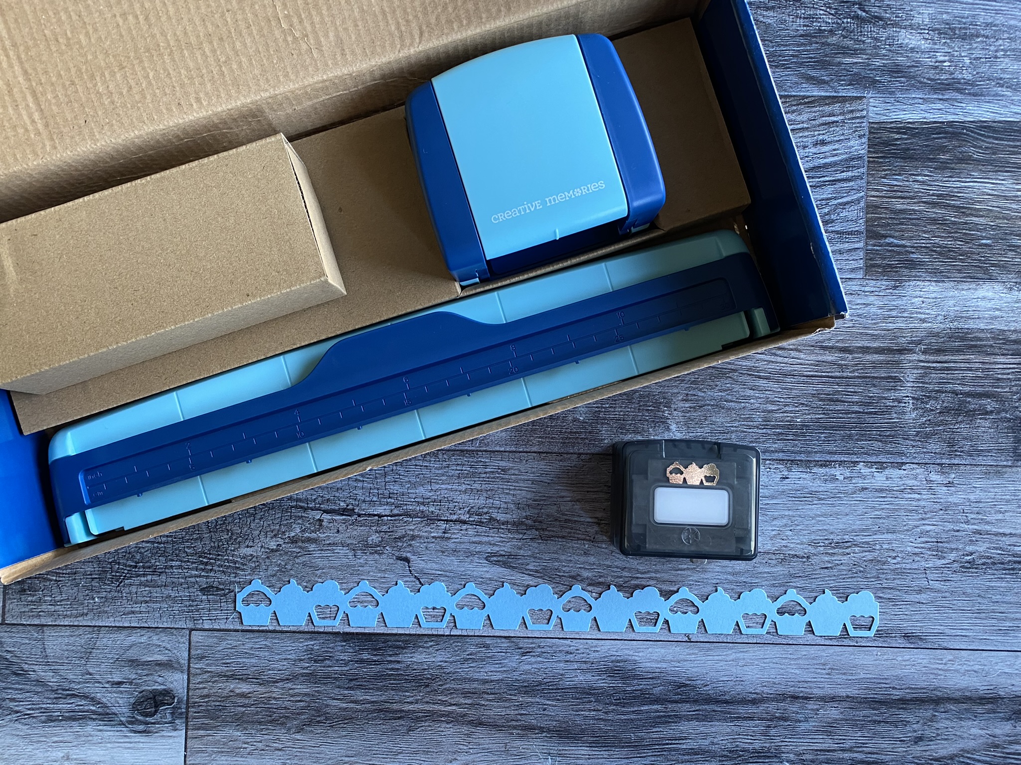 Blue Original Border Maker System With Cupcake Chain BMC – Tessa Scrapbooks