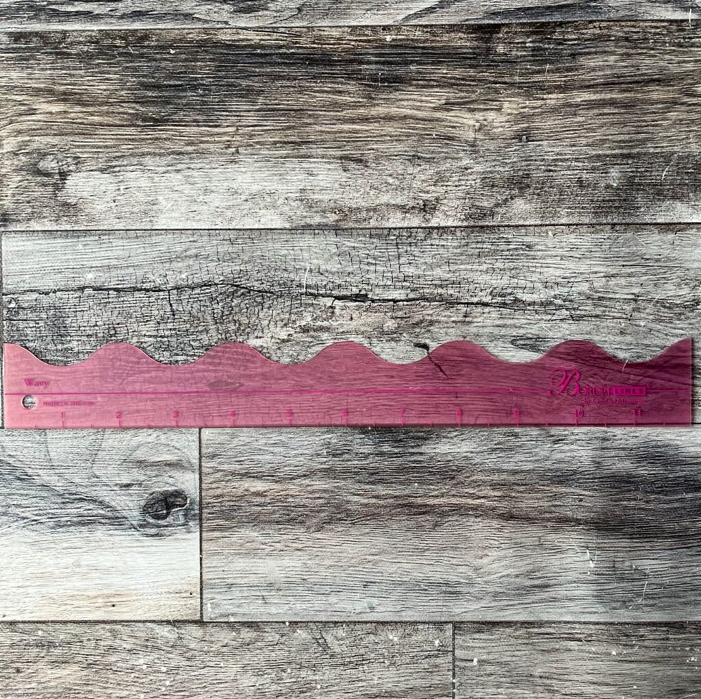 Borderlines Wavy Ruler – Tessa Scrapbooks