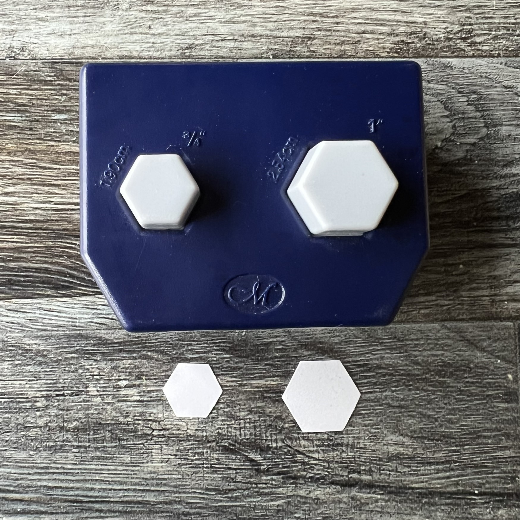 Small Mini Hexagon Maker (Used) - Tessa Scrapbooks