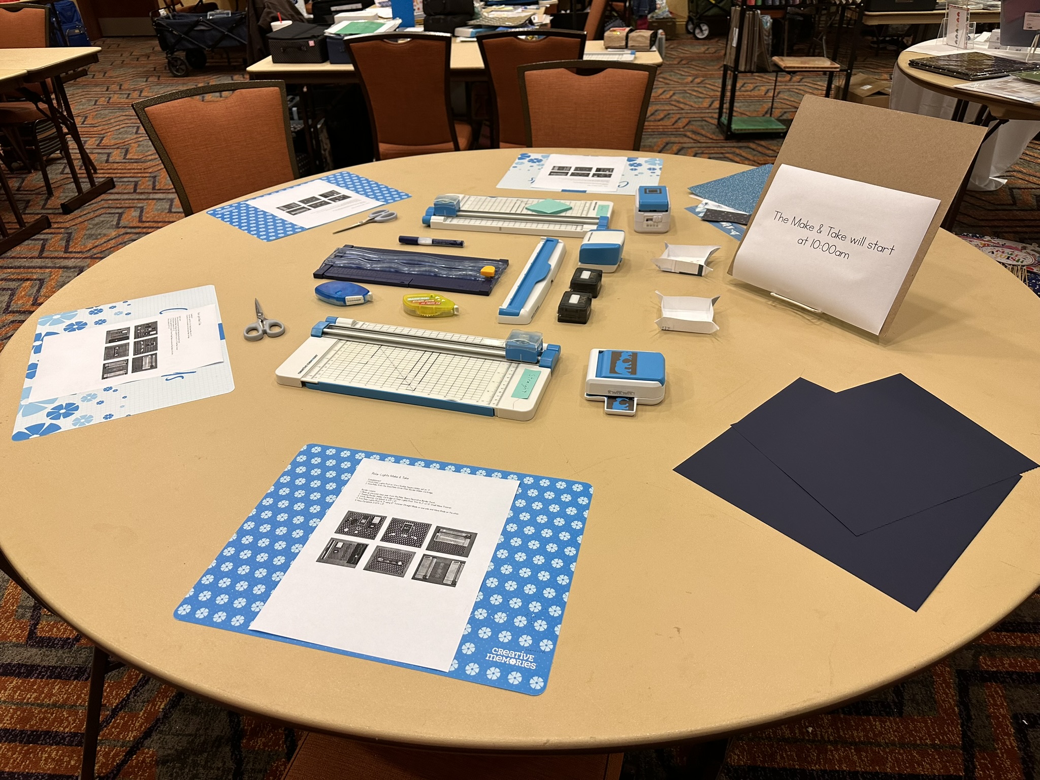 Simple Scrappy: Cooper's Border & the 3-in-1 Scallop Square Layering ...