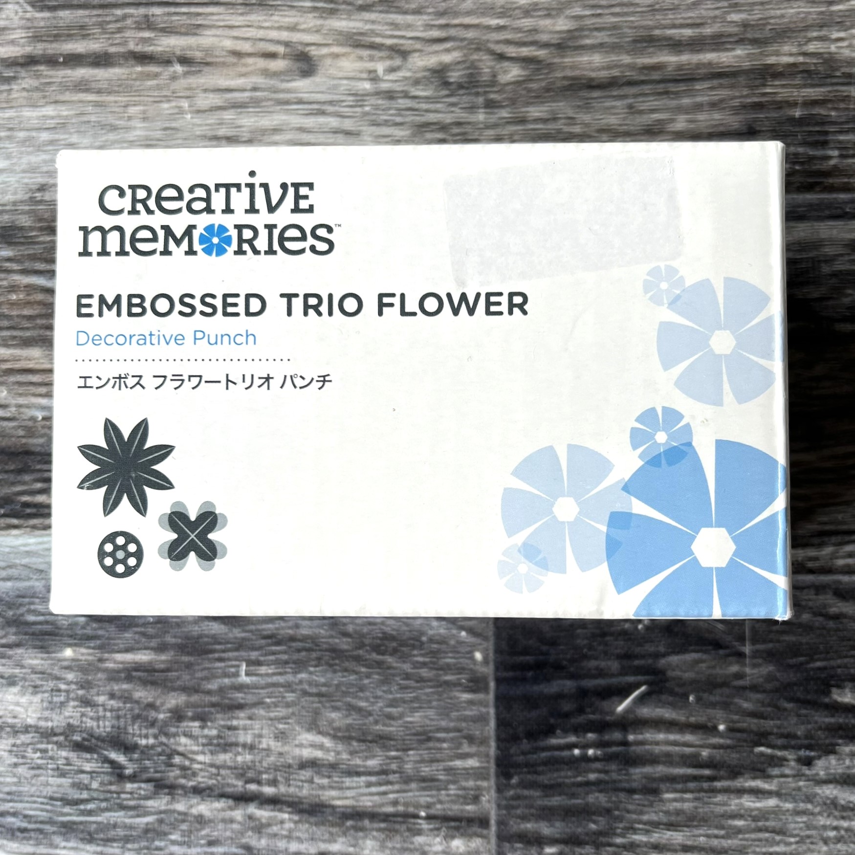 Embossed Flower Trio Decorative Punch - USED - Tessa Scrapbooks