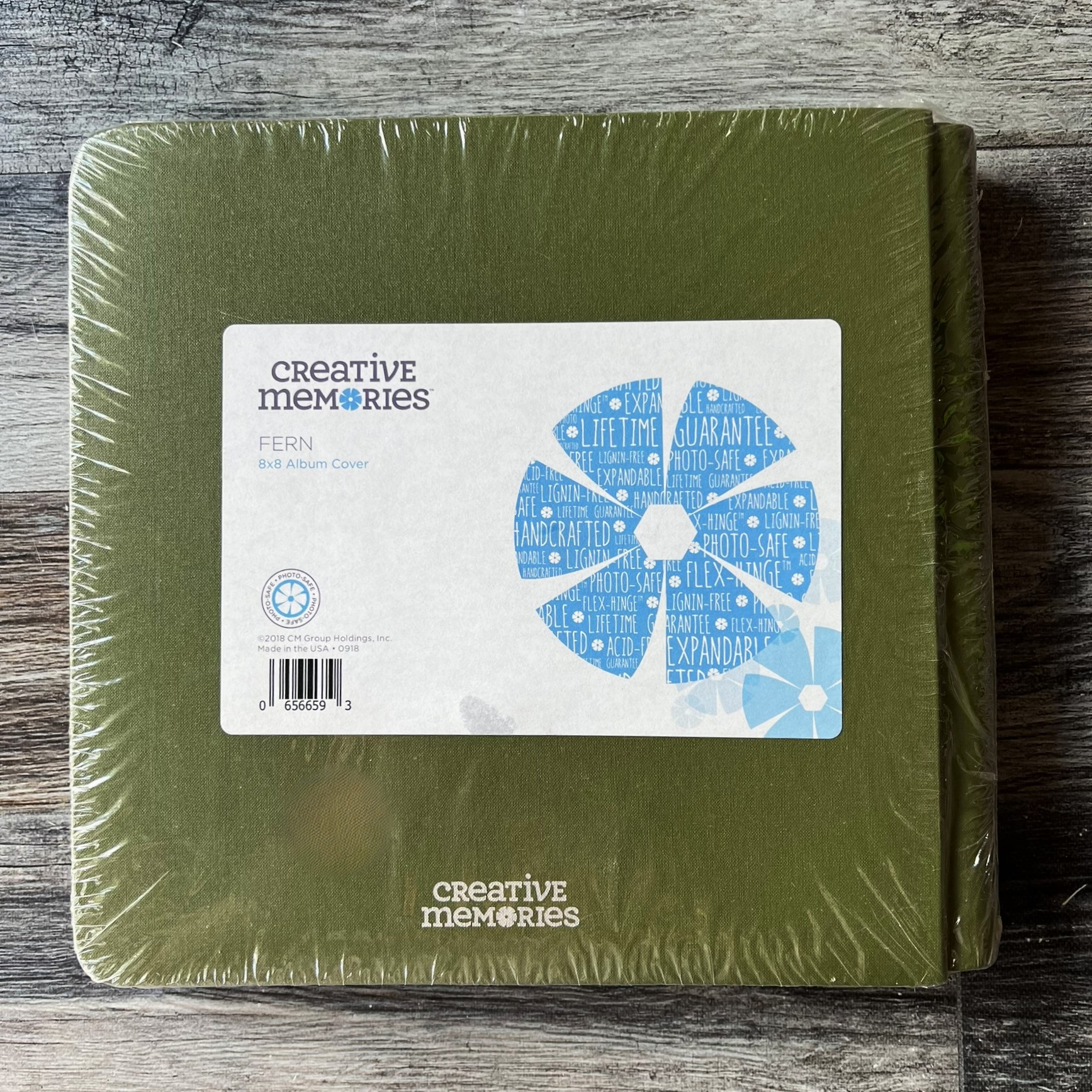 8x8 Fern Album Cover - Tessa Scrapbooks