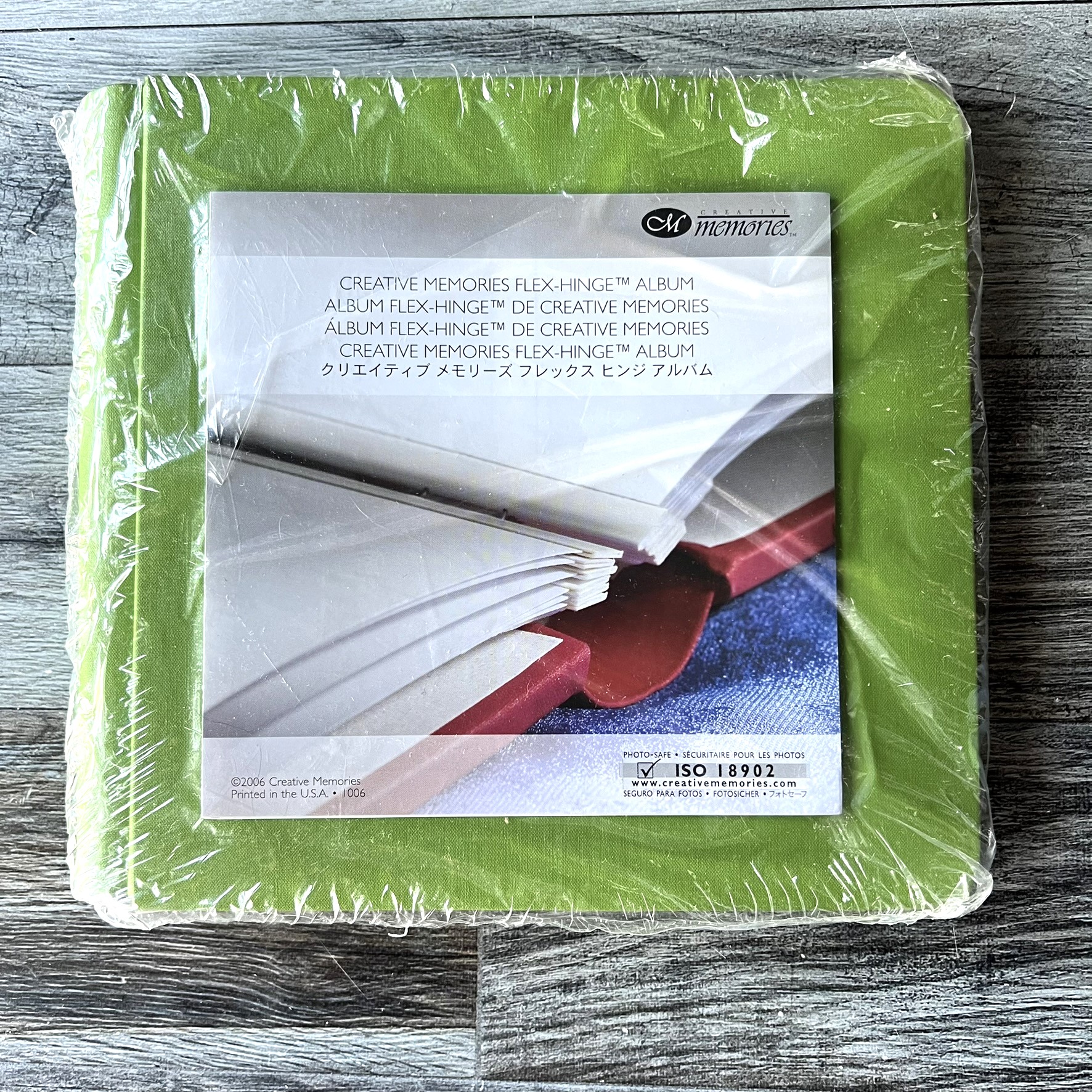 7x7 Green Coverset - Tessa Scrapbooks