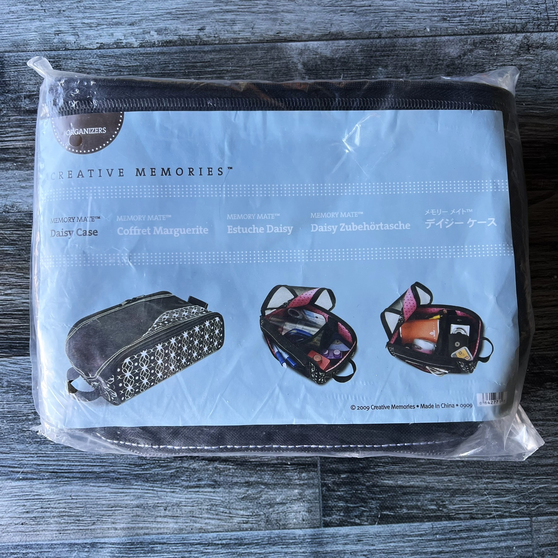 Memory Mate Daisy Case - NEW - Tessa Scrapbooks