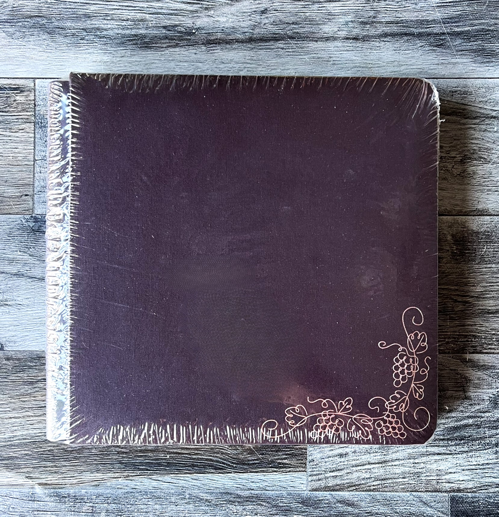 Vineyard 8x8 Album Cover - Tessa Scrapbooks